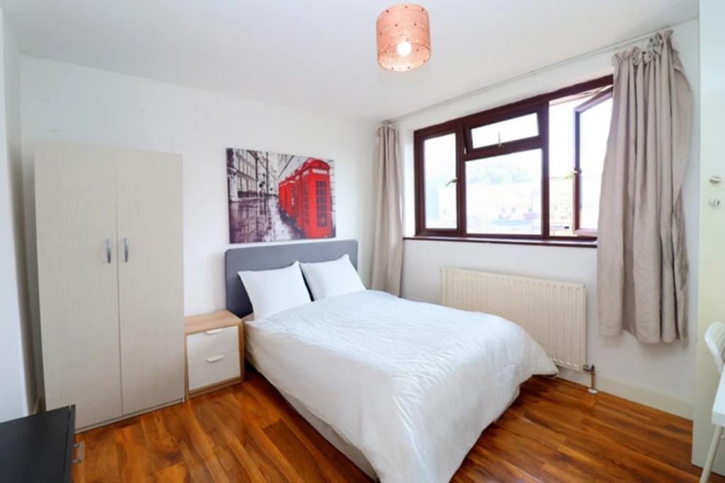 Murray Square 5 bed flat share to rent - £975 pcm (£225 pw)