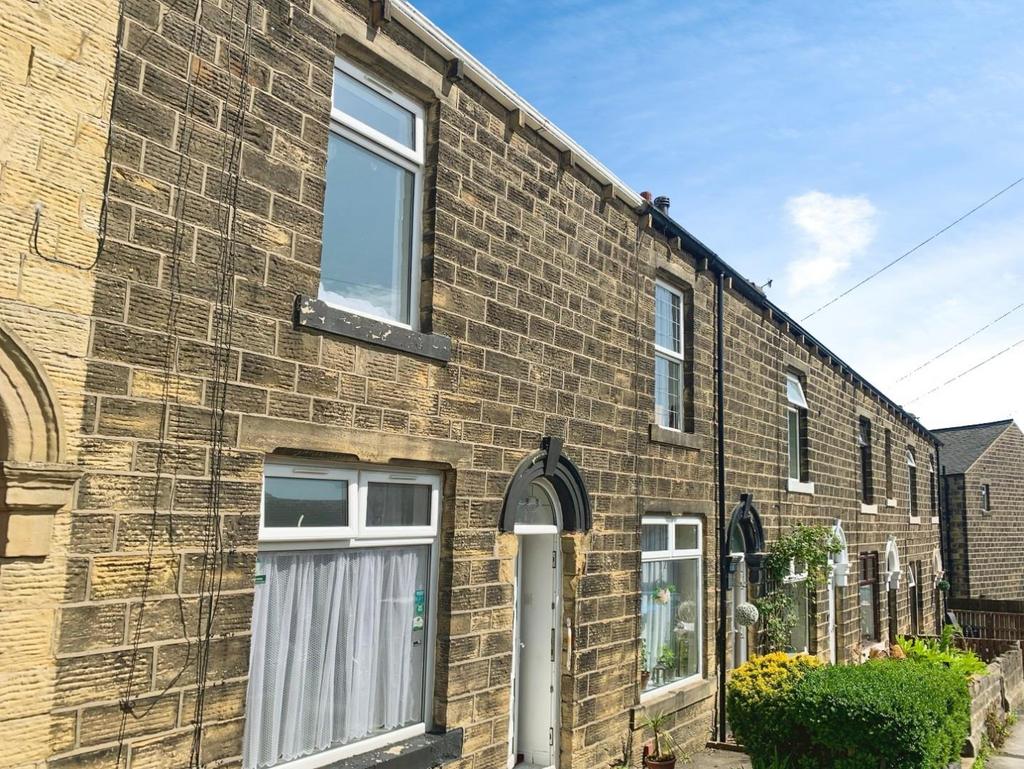 Prince Street, Silsden 2 bed terraced house - £745 pcm (£172 pw)