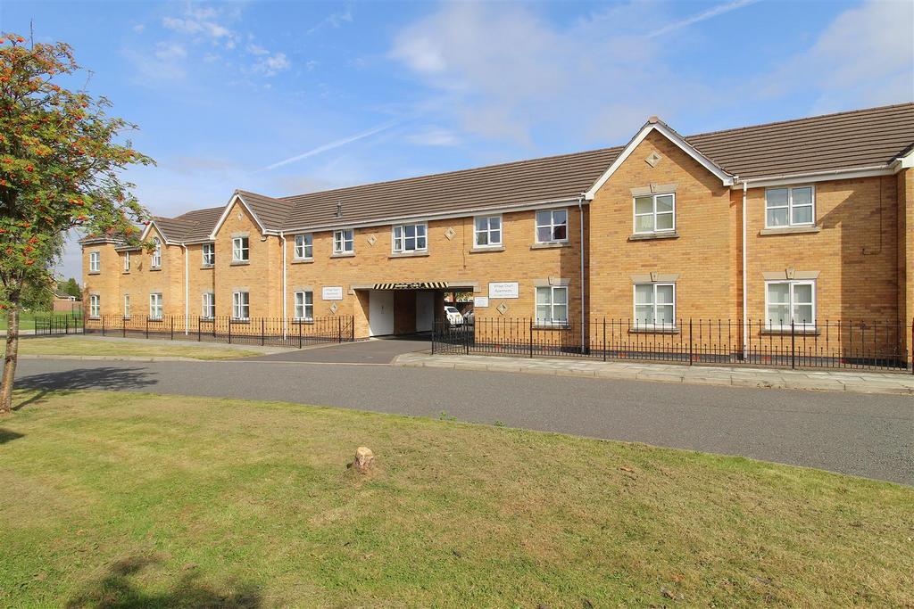 Dapple Heath Avenue, Liverpool L31 2 bed flat - £850 pcm (£196 pw)
