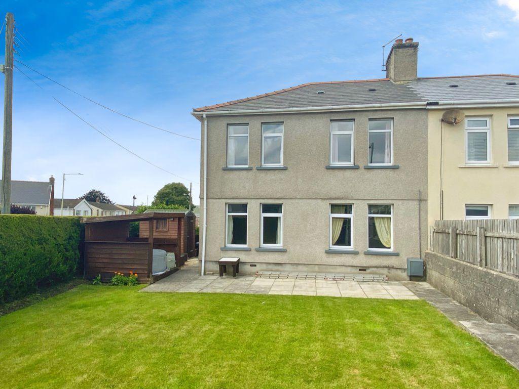 Sarn Hill, Bridgend, CF32 9RU 3 bed house - £975 pcm (£225 pw)