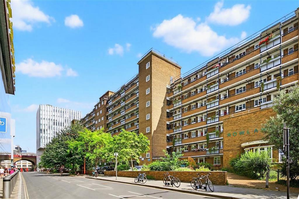 Nelson Square, London SE1 1 bed flat - £1,950 pcm (£450 pw)