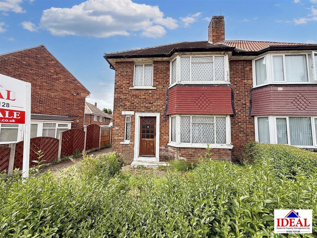 Charles Street, Carcroft, Doncaster 3 bed semi-detached house - £89,950