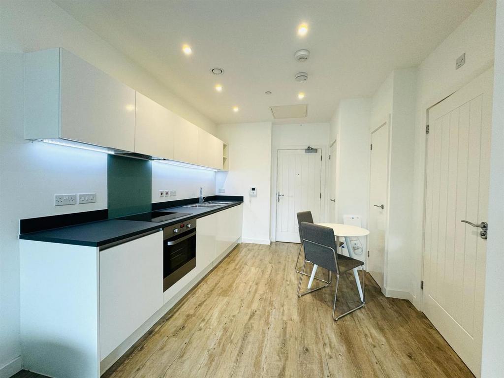 300 Kings Road, Reading RG1 1 bed flat to rent - £1,365 pcm (£315 pw)
