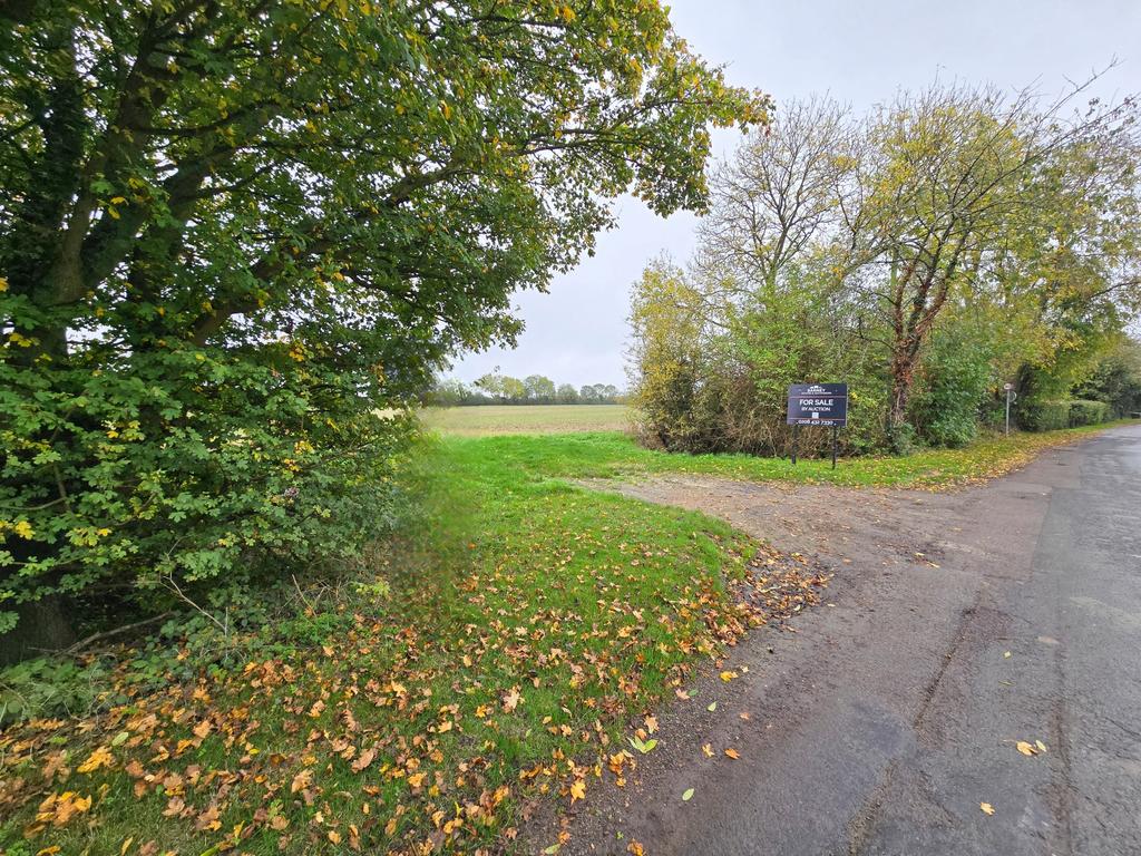 Keysoe Row West, Keysoe, MK44 Land - £25,000