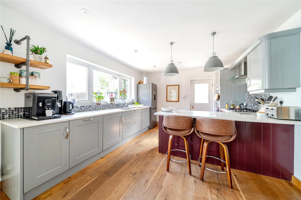 Meon Road, Mickleton, Chipping... 4 bed house to rent - £2,150 pcm (£ ...