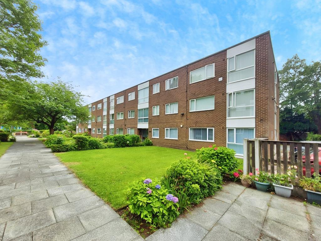 Knowles Court, Eccles Old Road... 2 bed flat for sale - £150,000