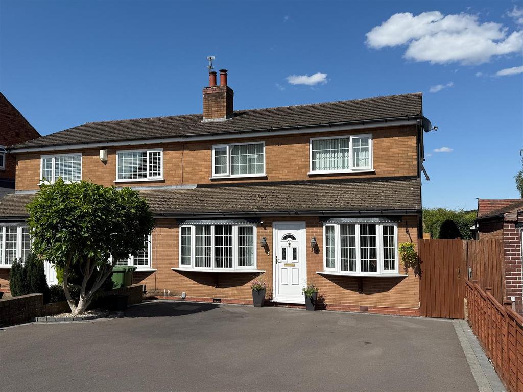 Longmore Road, Shirley, Solihull 3 bed semi-detached house - £435,000
