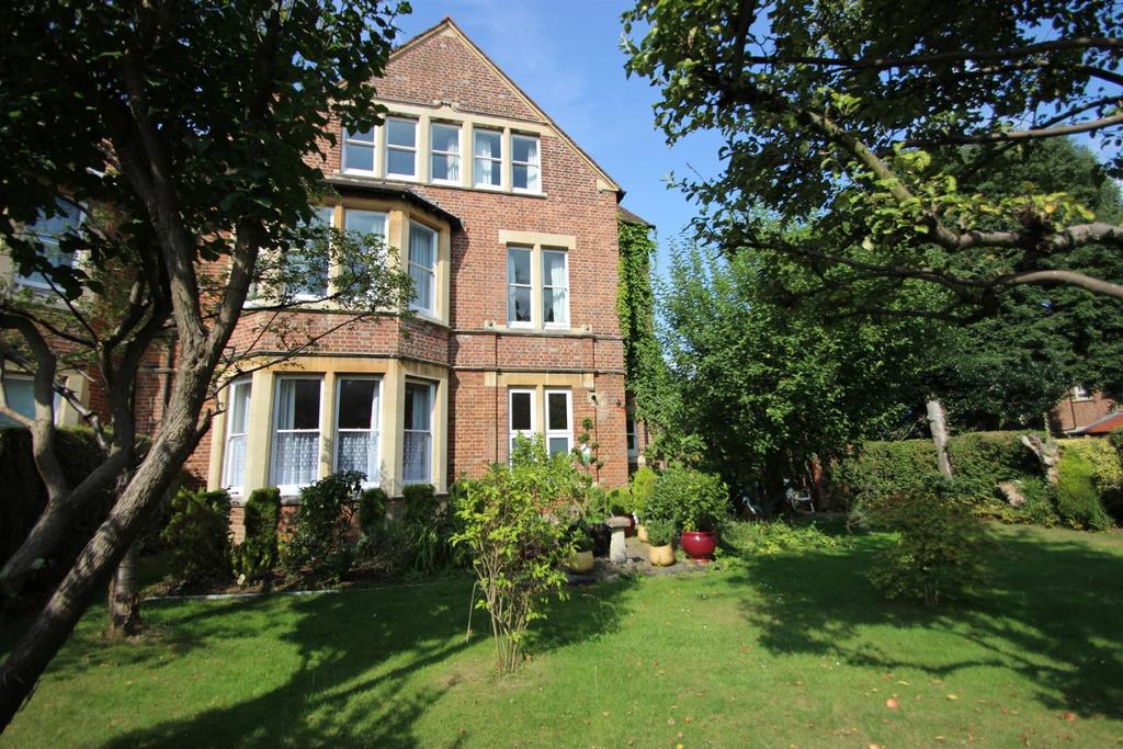 Woodstock Road, Oxford 2 bed apartment - £1,825 pcm (£421 pw)