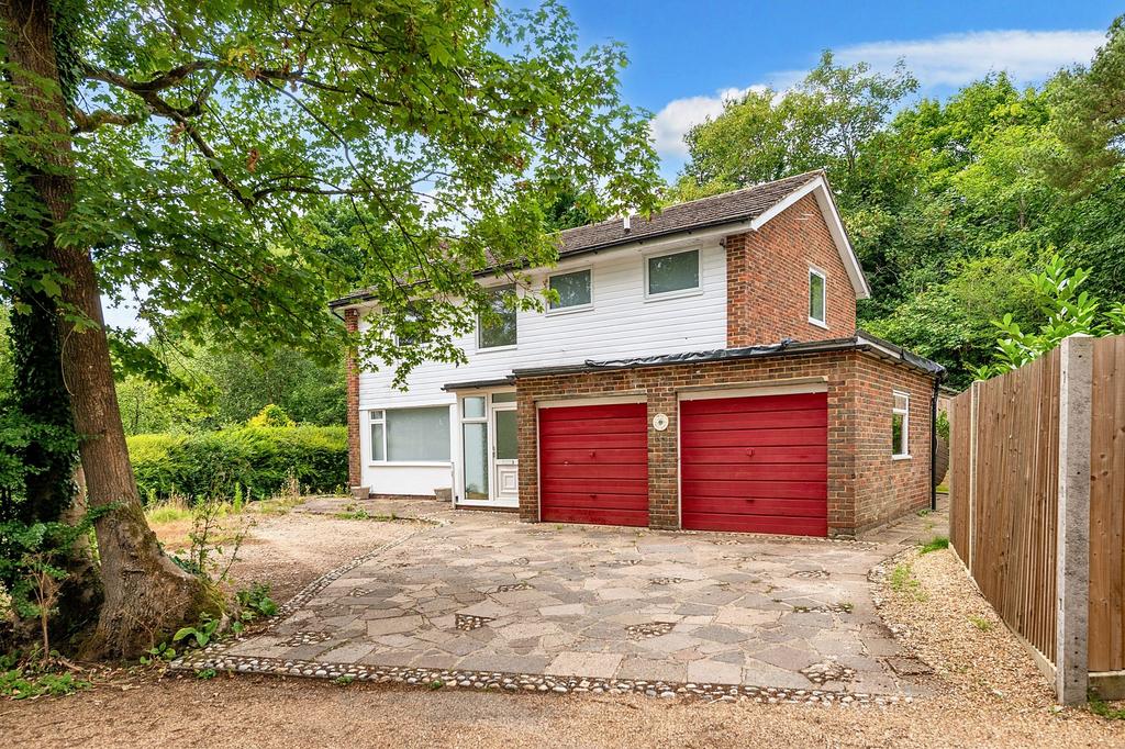 Old Pottery Close, Reigate, RH2 4 bed detached house for sale - £1,100,000