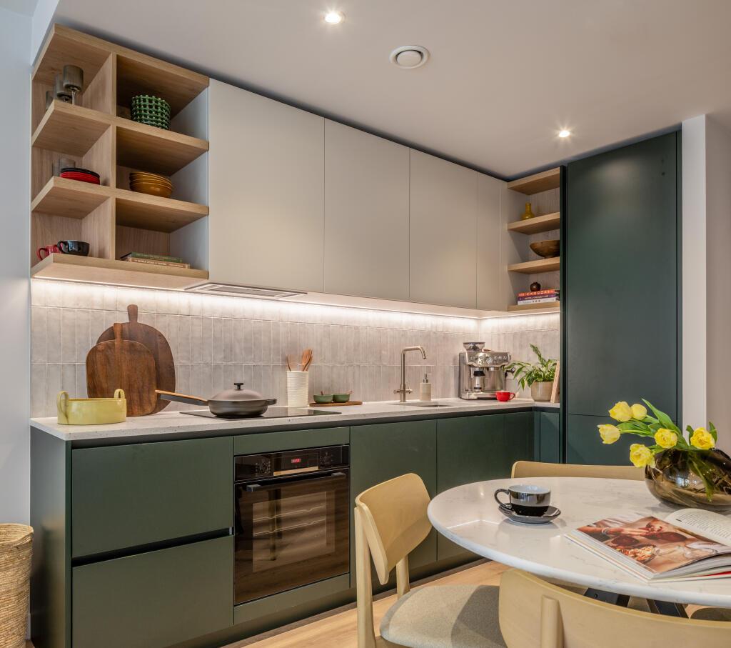 at The Maple, The Maple NW2 1 bed apartment to rent - £2,325 pcm (£537 pw)