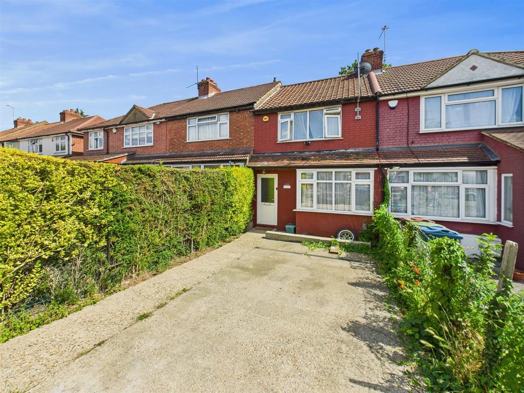 Eastcote Lane, Harrow HA2 2 bed terraced house - £500,000