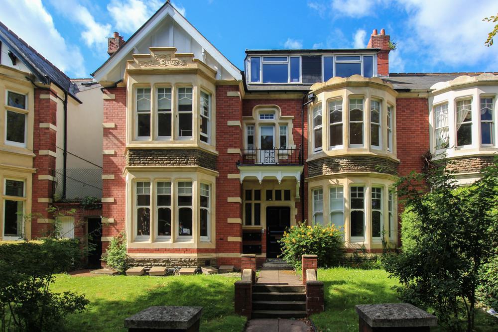 Ninian Road, Cardiff CF23 2 bed flat - £1,150 pcm (£265 pw)