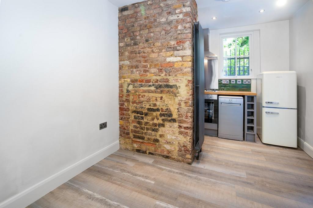 Waterloo Terrace, London, N1 1 bed apartment - £1,516 pcm (£350 pw)