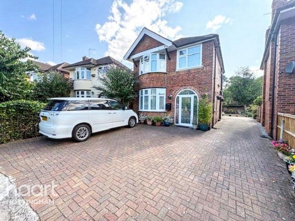 Nuthall Road, Nottingham 3 bed detached house for sale - £270,000