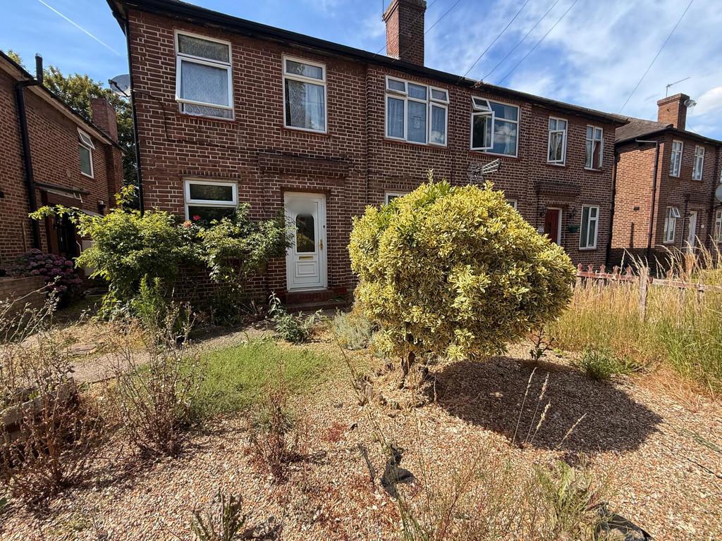 Botwell Lane, Hayes 2 bed ground floor maisonette - £1,800 pcm (£415 pw)