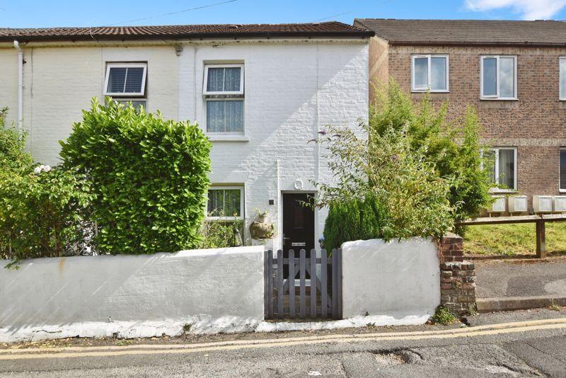 Gas Lane, Salisbury ... 2 bed end of terrace house for sale - £225,000