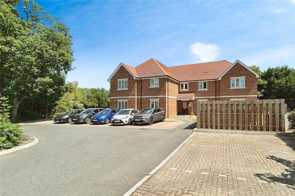 The Courtyard, Fleet Mill, Minley... 1 bed apartment for sale - £250,000