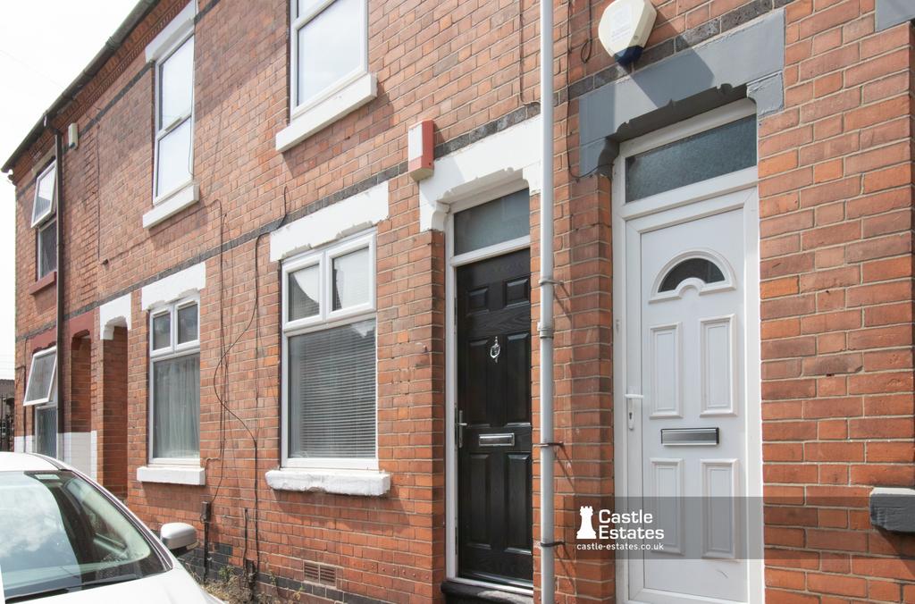 Sandringham Road, Nottingham, NG2 4HH 2 bed terraced house - £895 pcm (£207 pw)