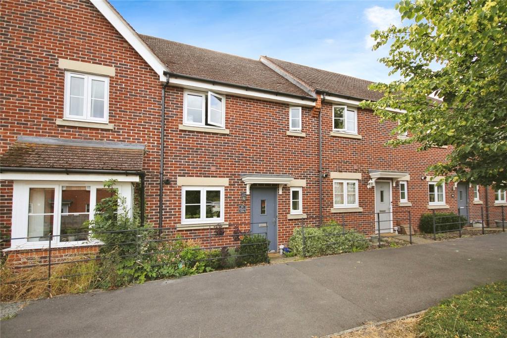 Merlin Way, Bracknell, Berkshire, RG12 3 bed terraced house for sale ...