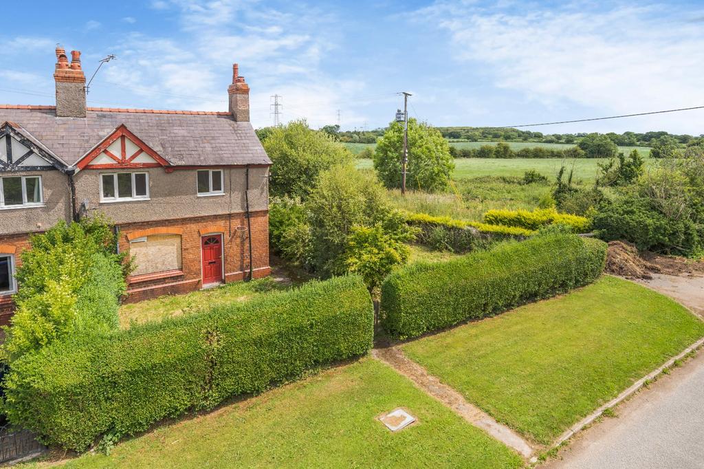 Lodge Lane, Saughall, Chester, Cheshire 3 bed semi-detached house for ...