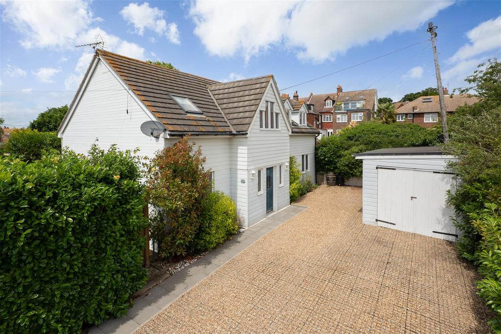 Tower Road, Tankerton, Whitstable 4 bed detached house for sale - £975,000
