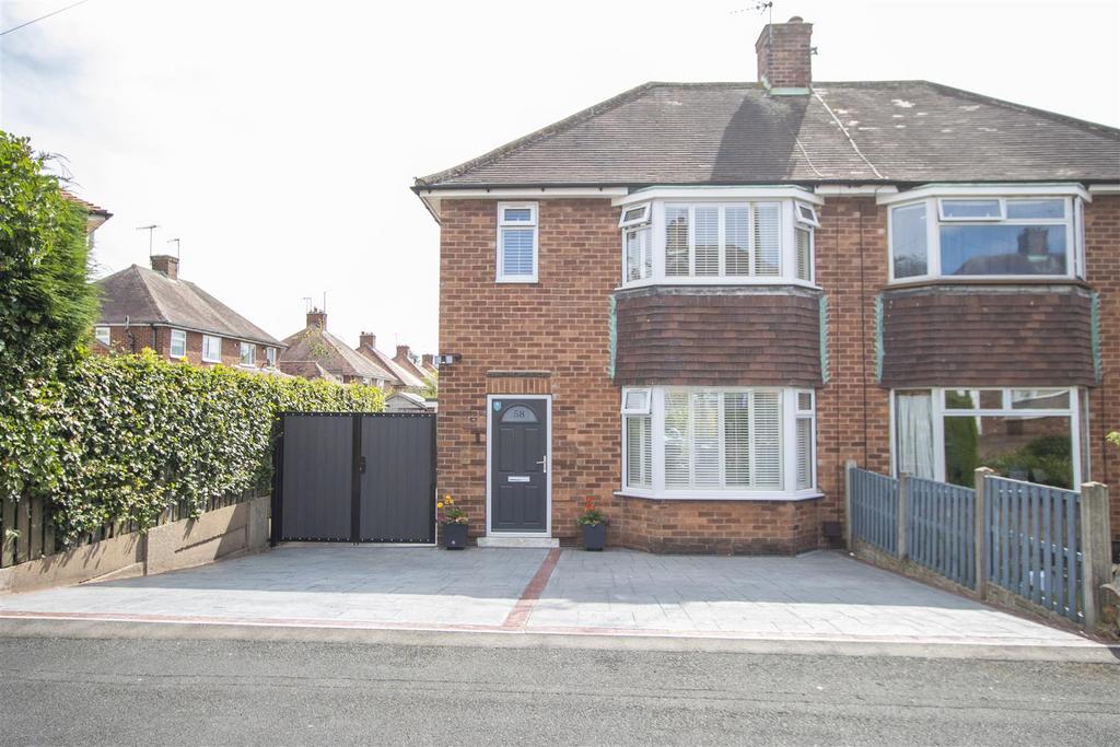 Hucknall Avenue, Ashgate, Chesterfield 3 bed semi-detached house - £255,000