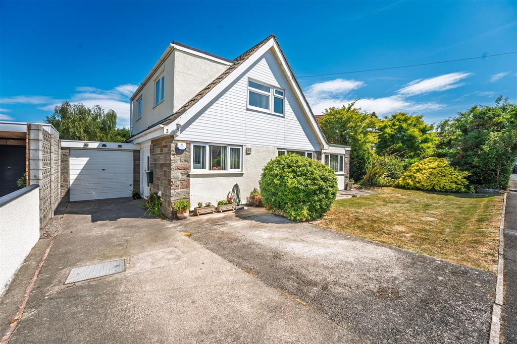 Three bedroom detached house offering... 3 bed detached house for sale ...