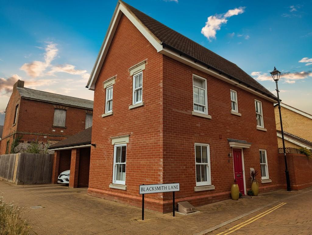 Blacksmith Lane, Colchester 3 bed detached house - £1,600 pcm (£369 pw)
