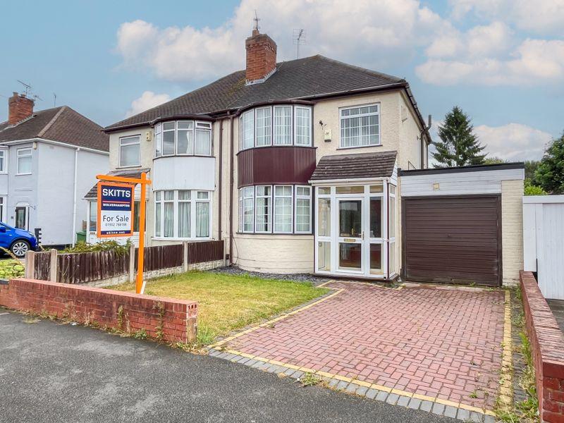 Probert Road, Wolverhampton 3 bed semi-detached house - £215,000