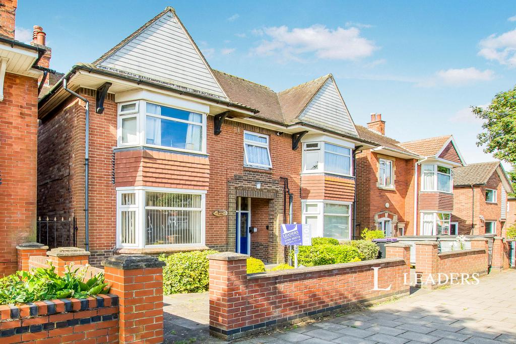 Ida Road, Skegness 2 bed flat - £675 pcm (£156 pw)