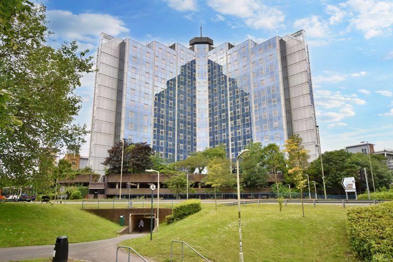 Churchill Way, Basingstoke RG21 1 bed apartment - £1,200 pcm (£277 pw)