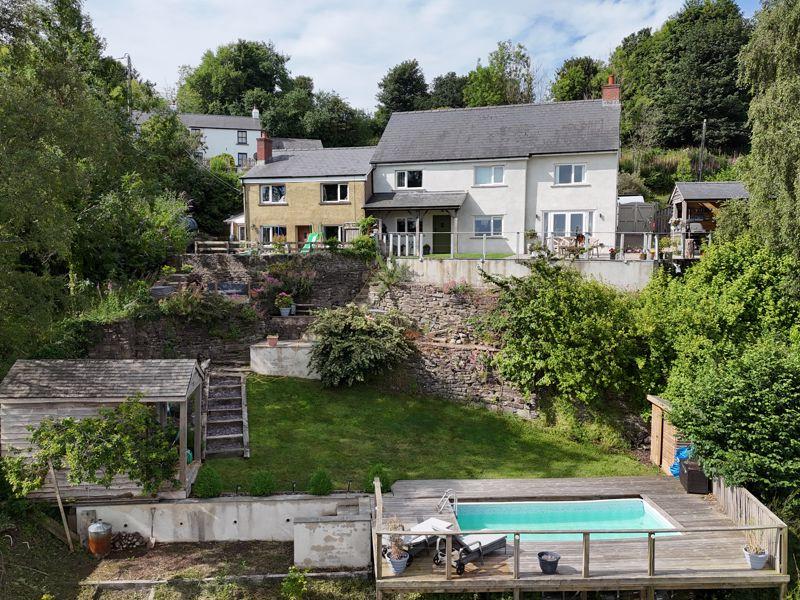 Devonia Cottages, Drybrook GL17 4 bed semi-detached house - £450,000