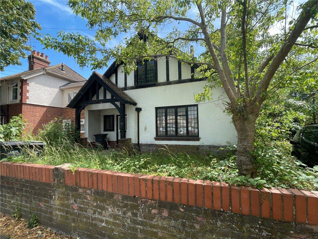 Limbury Road, Bedfordshire LU3 2 bed detached house - £190,000
