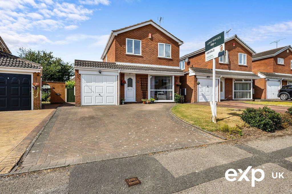 Arun Dale, Mansfield NG19 3 bed detached house for sale - £220,000