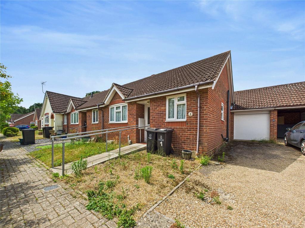 Bridle Walk, Stanway, Colchester... 2 bed bungalow - £230,000