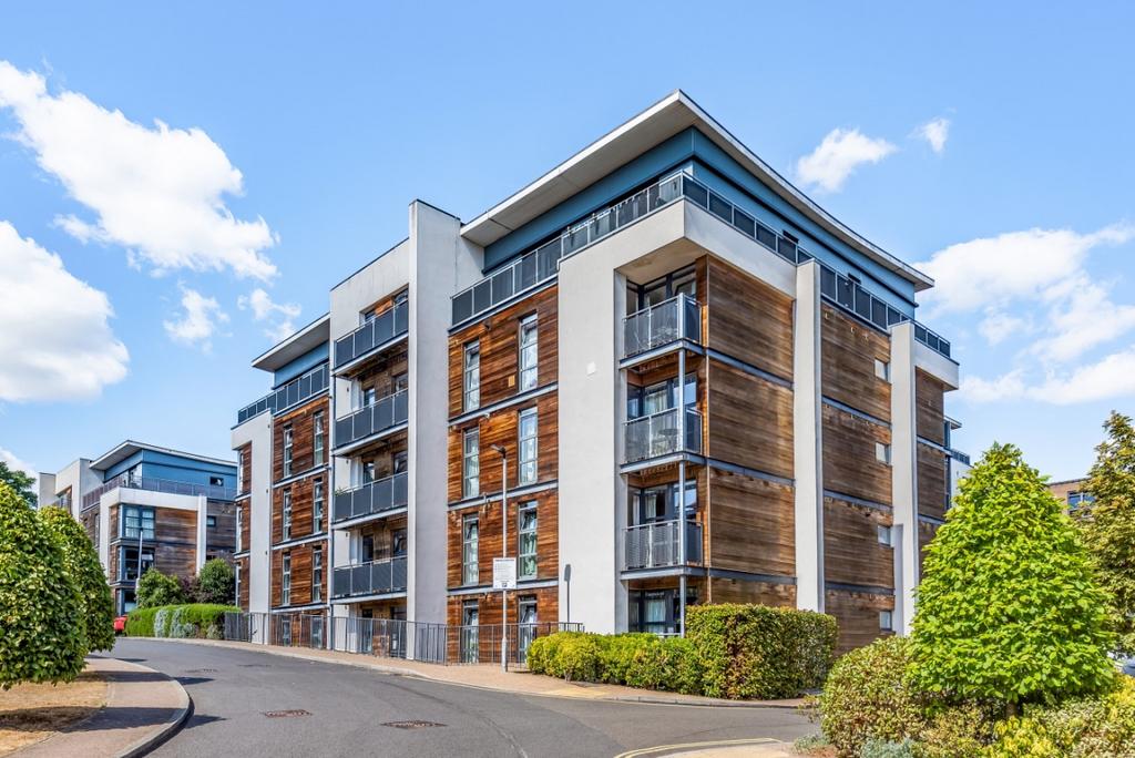 Scott Avenue, Putney, London, SW15 2 bed flat to rent - £2,650 pcm (£ ...