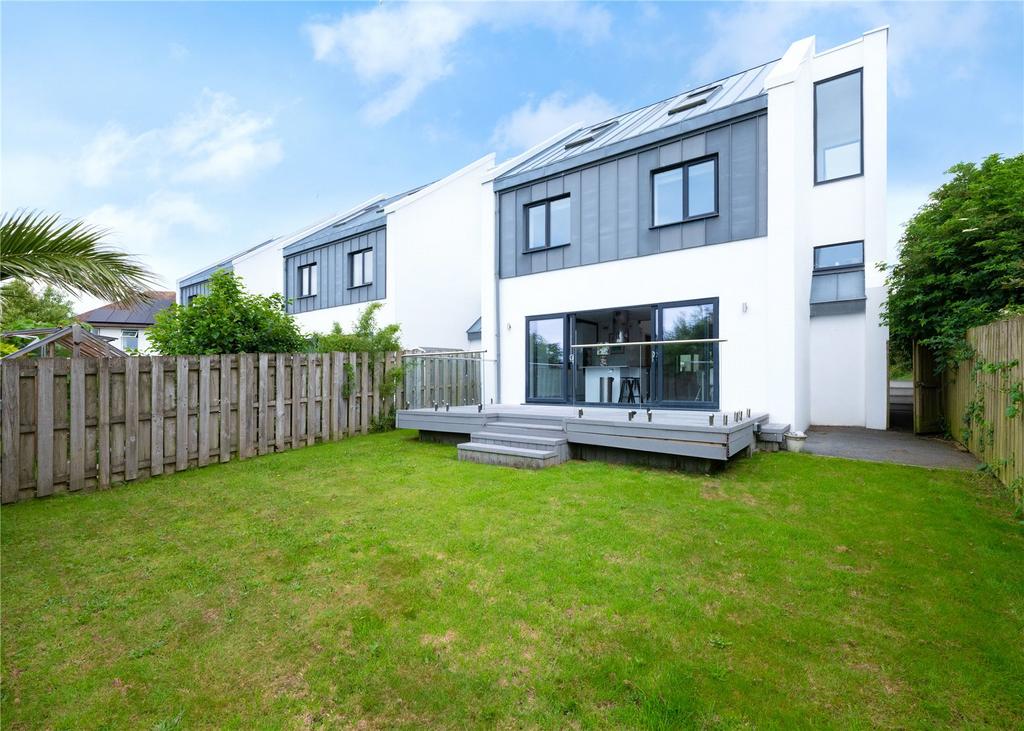 Grenville Road, Padstow, Cornwall, PL28 4 bed detached house - £795,000