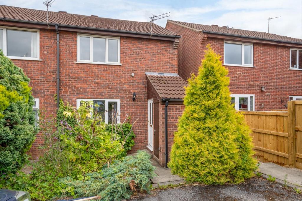 Raven Grove, Acomb, York 1 bed apartment - £140,000