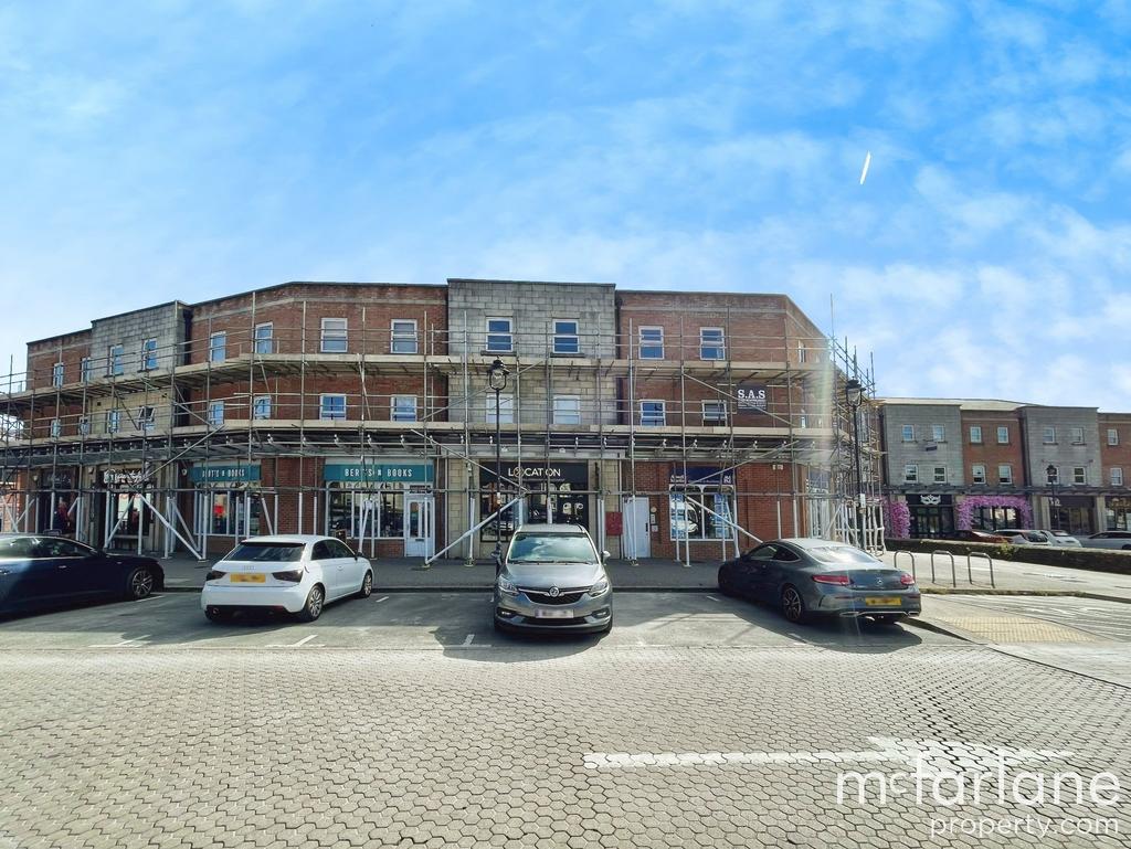 Godwin Court, Swindon SN1 2 bed apartment for sale - £140,000