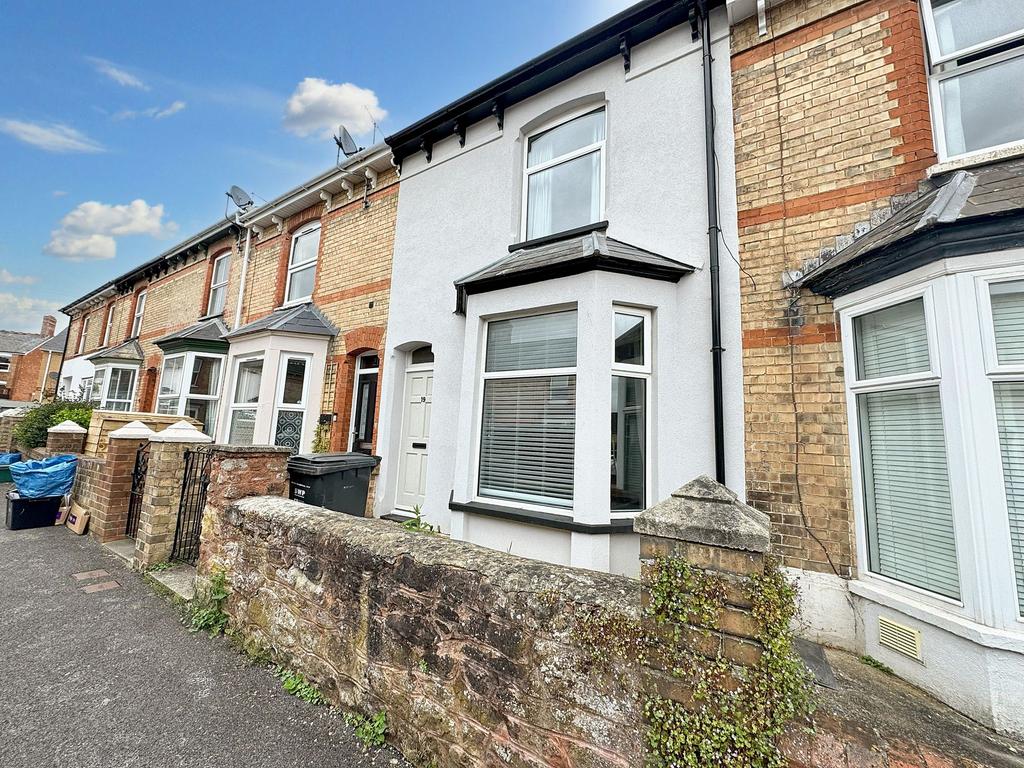 Maxwell Street, Taunton TA2 3 bed terraced house - £1,450 pcm (£335 pw)