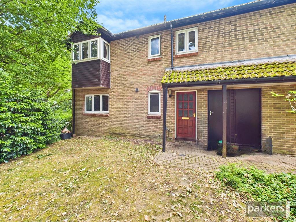 Gooch Close, Reading RG10 2 bed apartment - £245,000