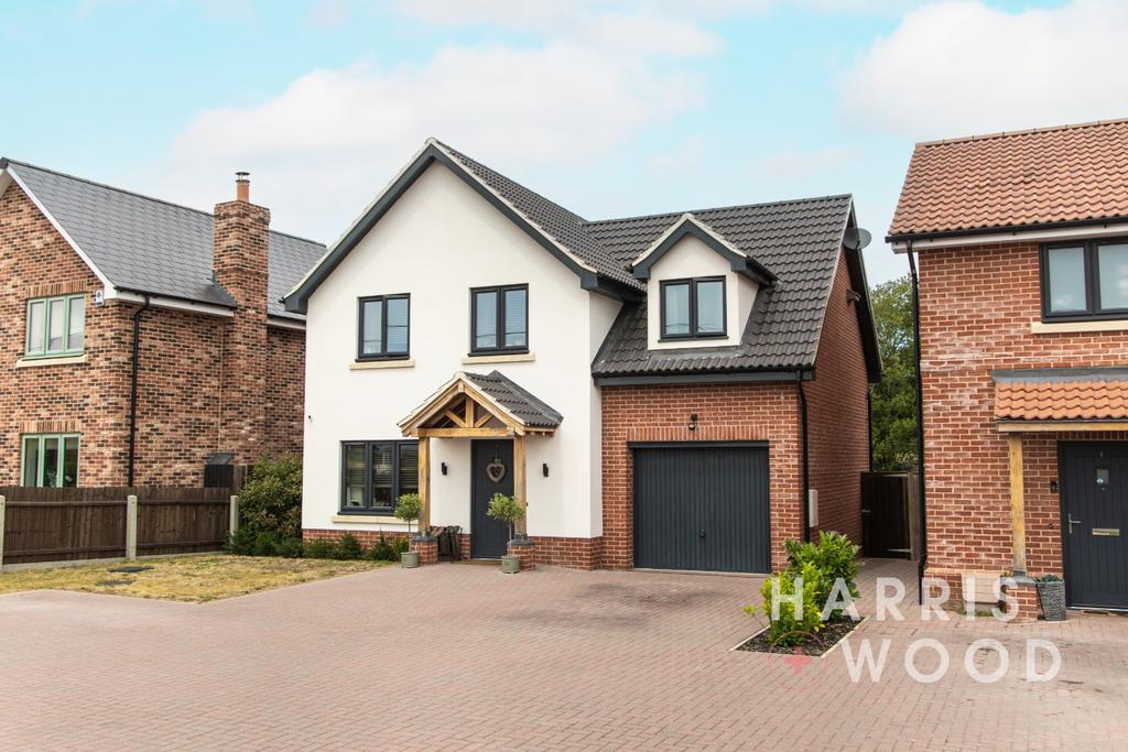 Priory View, Harwich Road, Wix... 3 bed detached house - £400,000