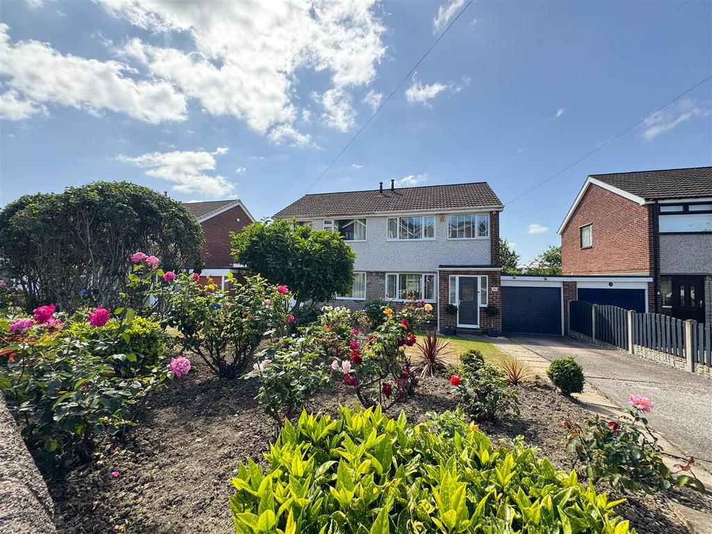 Baxter Drive, Sheffield, S6 3 bed semi-detached house for sale - £245,000