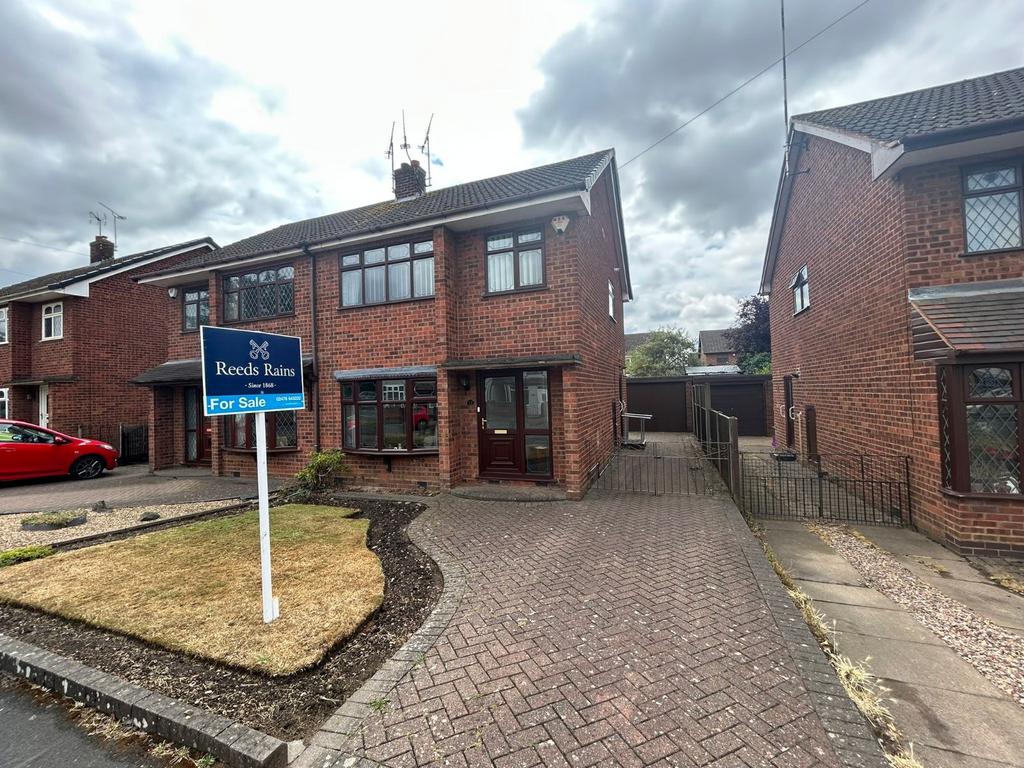Marston Lane, Warwickshire CV12 3 bed semi-detached house for sale - £ ...