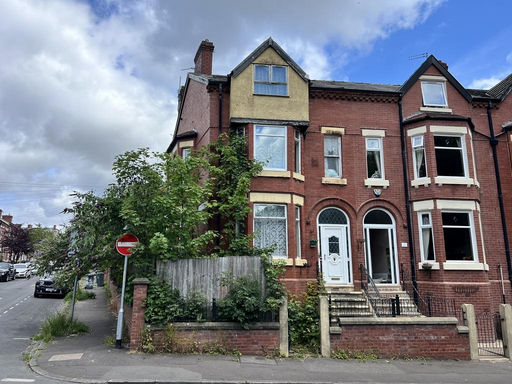 Haworth Road, Gorton 4 bed end of terrace house - £150,000