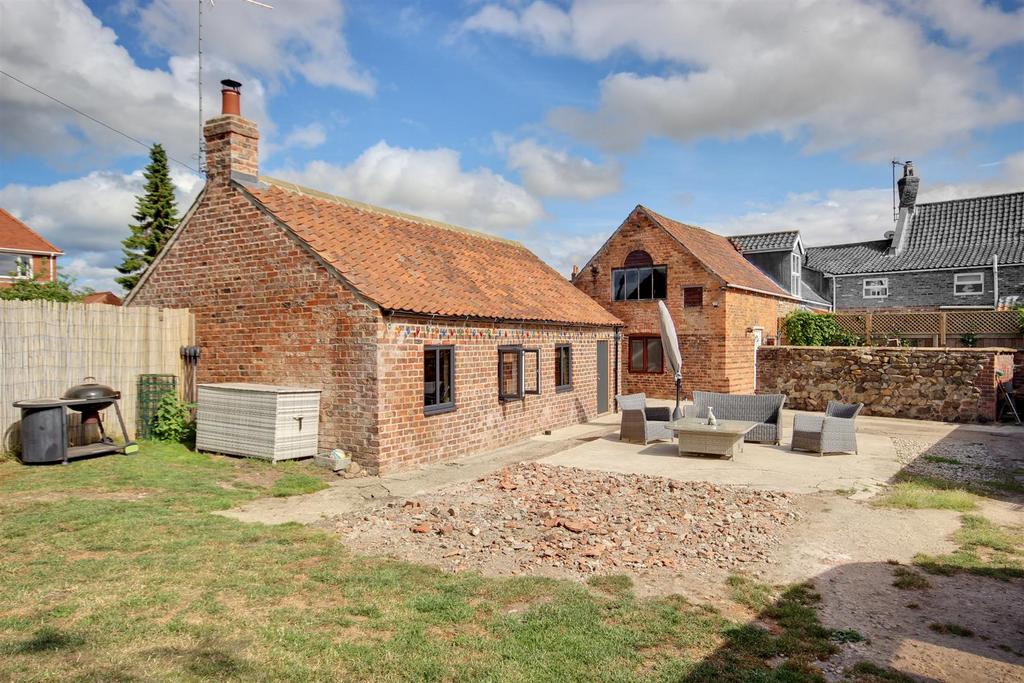 Bridlington Road, Beeford, Driffield 2 bed house - £280,000