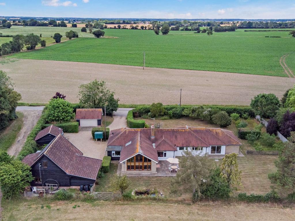 Blacksmiths Lane, Forward Green... 4 bed bungalow - £800,000