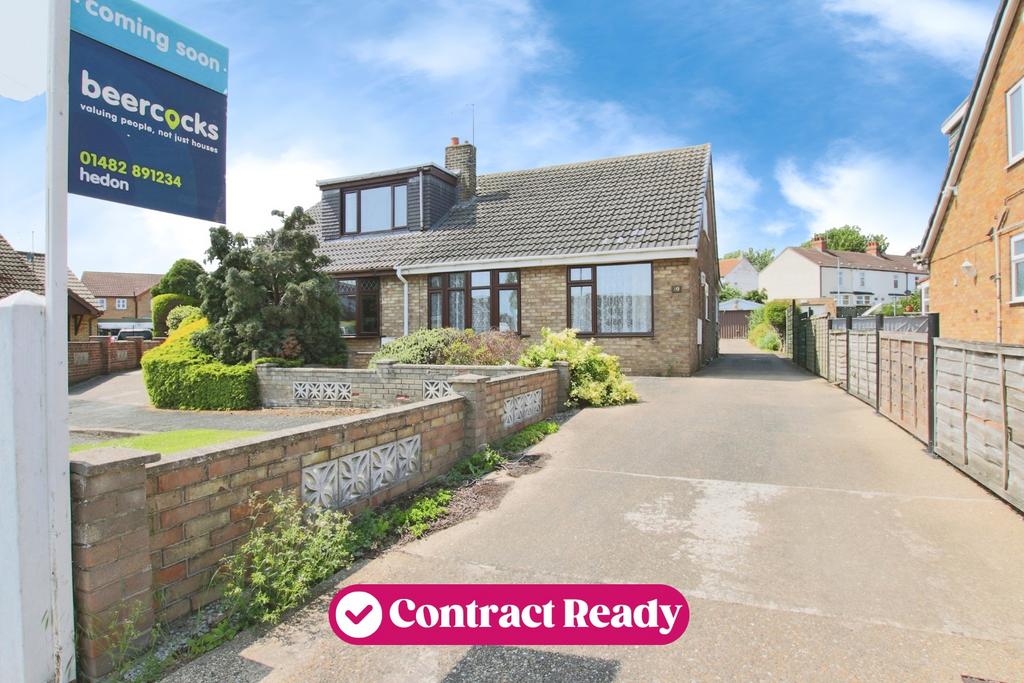 Compton Drive, Keyingham, HU12 9RR 3 bed semi-detached bungalow - £160,000