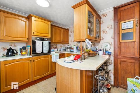 3 Bed Houses For Sale In Barry | OnTheMarket