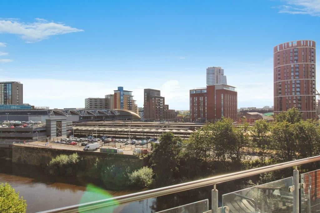 Whitehall Quay, Leeds, West... 1 bed flat to rent - £975 pcm (£225 pw)